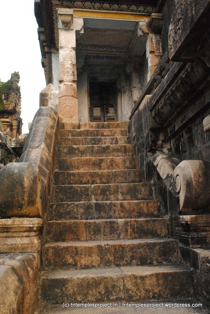 Kutram Poruttha Naathar, Thalaignaayiru, Nagapattinam – TN Temples Project