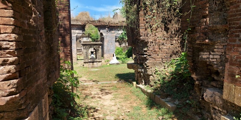 Sivalokanathar, Mangudi, Mayiladuthurai – TN Temples Project
